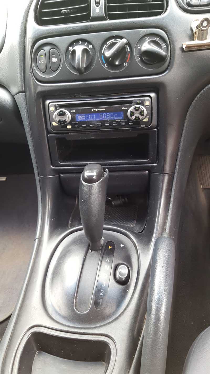 Automatic Wagon Holden Commodore 2000 White - Used Vehicle Sales