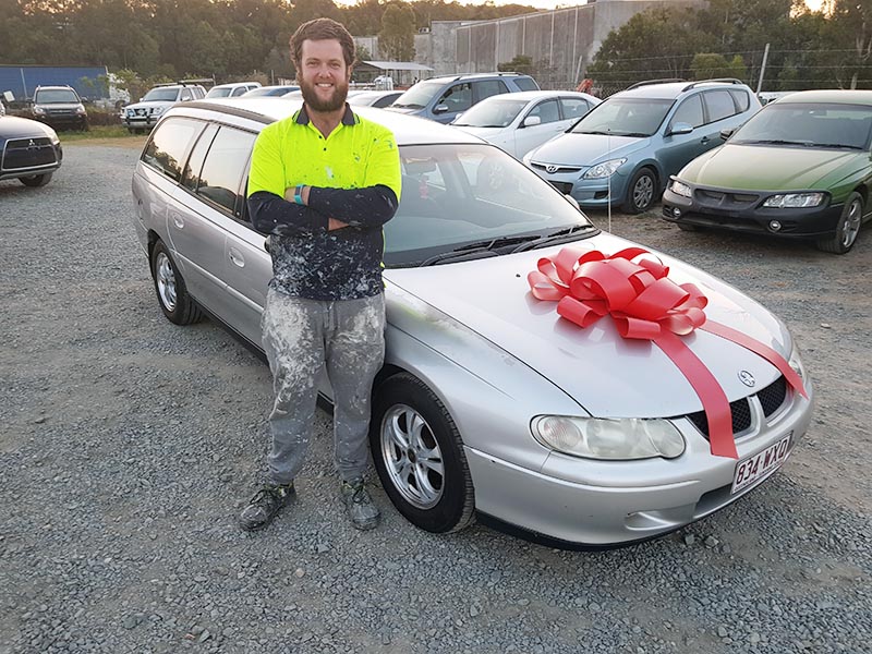 Happy Family Members: 2002 Commodore| Used Vehicle Sales