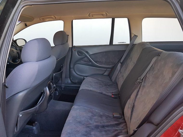 Automatic Holden Commodore Wagon 2001 Red - 21 | Used Vehicle Sales