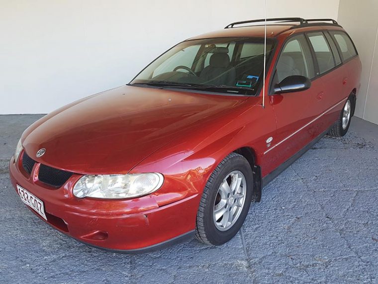 Automatic Holden Commodore Wagon 2001 Red - 4 | Used Vehicle Sales